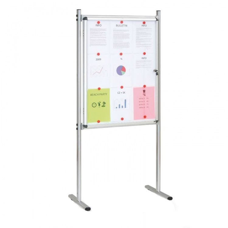Interne Informationstafel auf Ständer, 720 x 980 mm, magnetisch ...